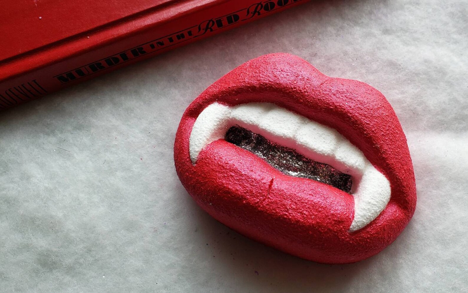 Vampire Fangs Lips Bath Bomb Halloween Bath Bomb Goth Gift - Etsy