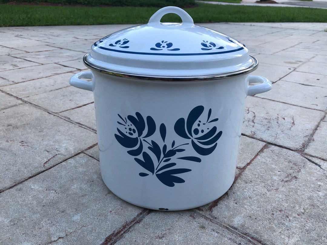 Vintage Enamel Stock Pot Blue White Enamelware Kitchen Organization vintage-enamel-stock-pot-blue-white-enamelware-kitchen-organization