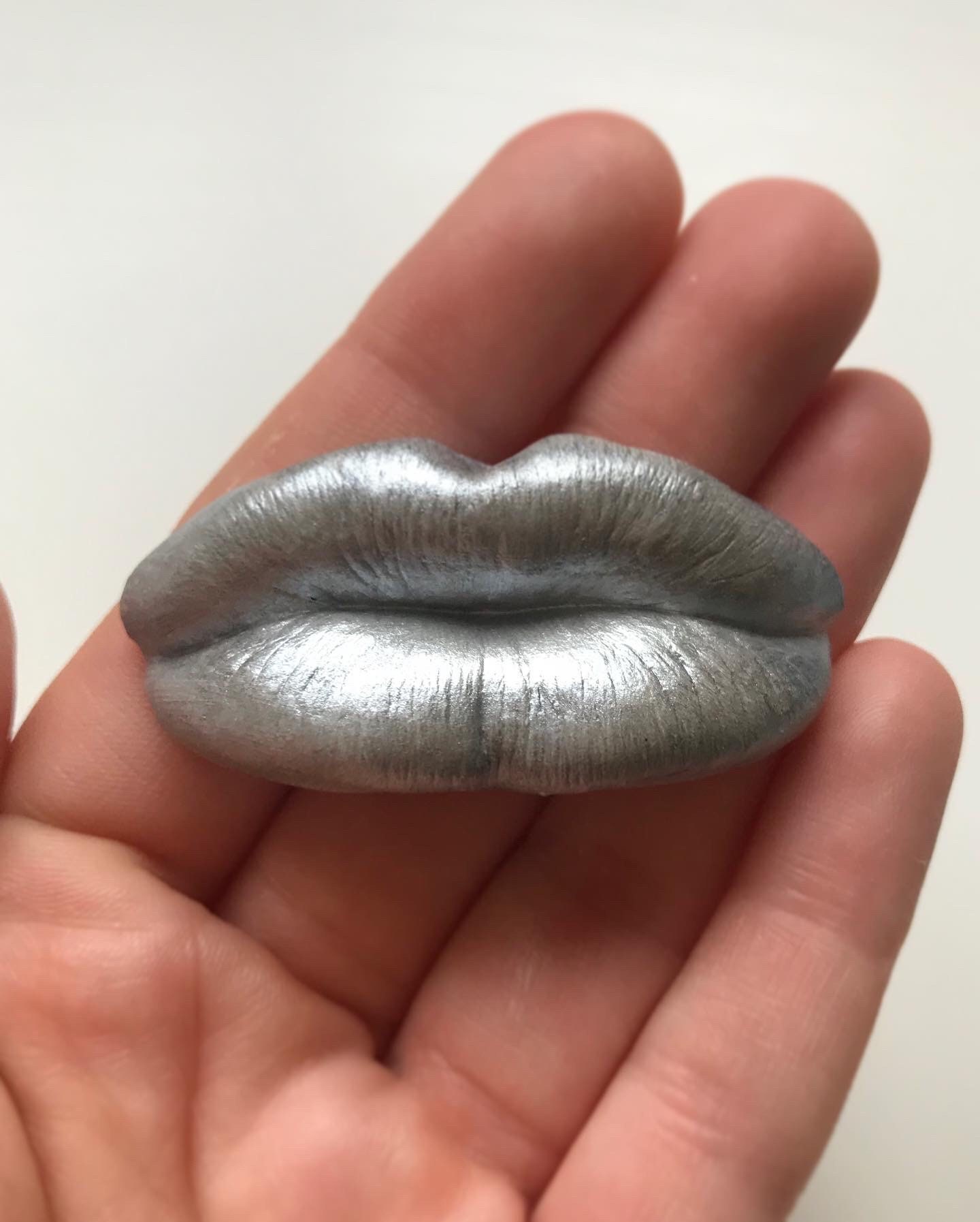 Kiss Casting Kit With Optional Frame Display - (produce 6 Individual ...