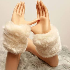Faux Fur Arm Warmers: Fluffy Luscious Pink Tip Arm Warmers, off White ...