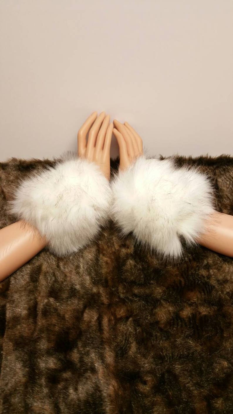 Faux Fur Arm Warmers: Foxy White Shaggy White Stripe Fur - Etsy Australia