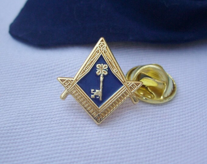 Masonic Freemasonry Freemason Lodge Officer Treasurer Key Jewel Lapel ...