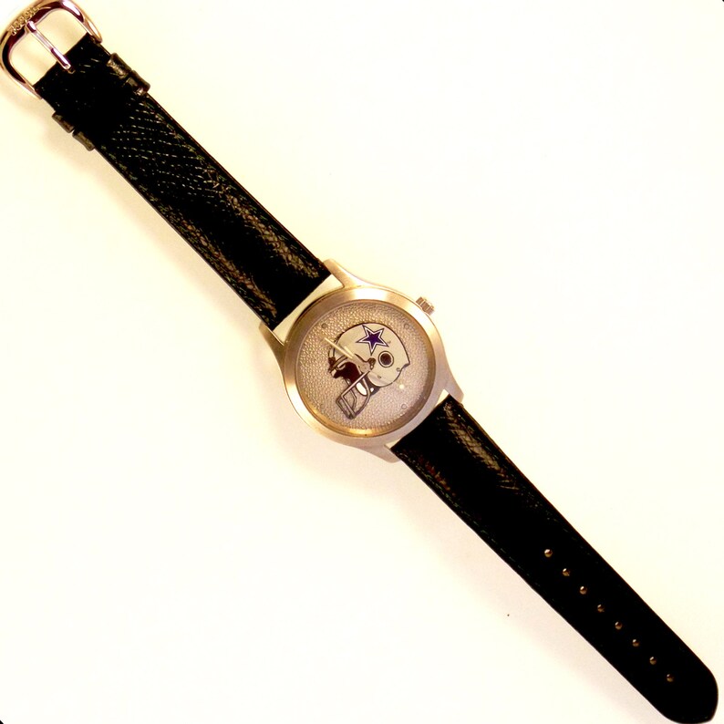 Dallas Cowboys Authentic NFL Team Fossil Vintage Watch, Collectable ...