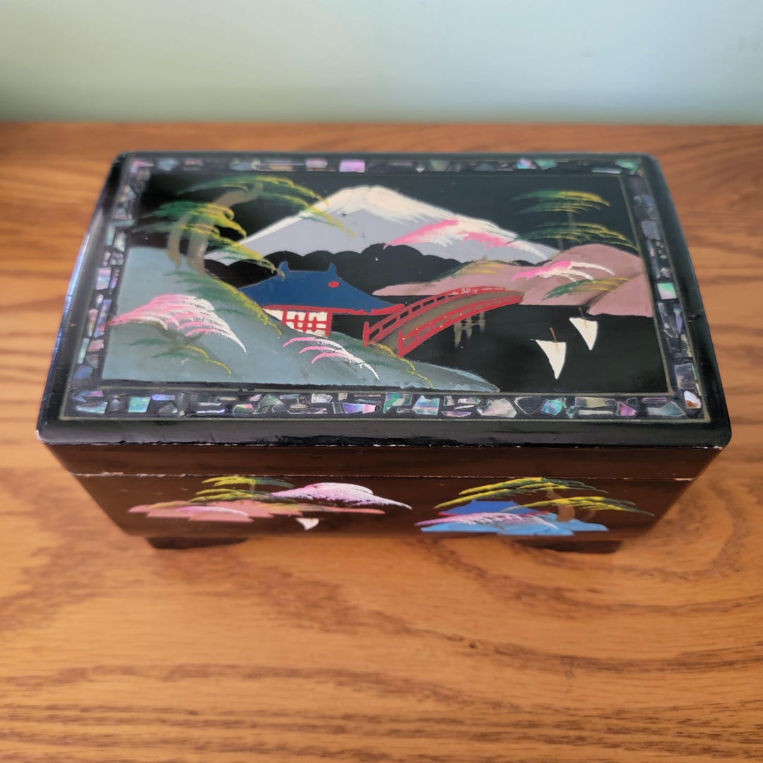 Vintage Betsons Original Hand-painted Japanese Black Lacquered Jewelry ...