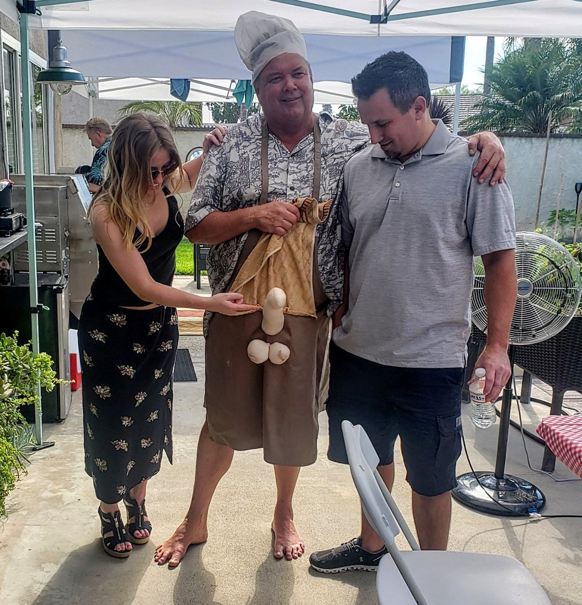DELUXE HEAD CHEF Penis Prank Apron the Perfect Father's Day Gag Gift for Dad Cooking, Grilling ...
