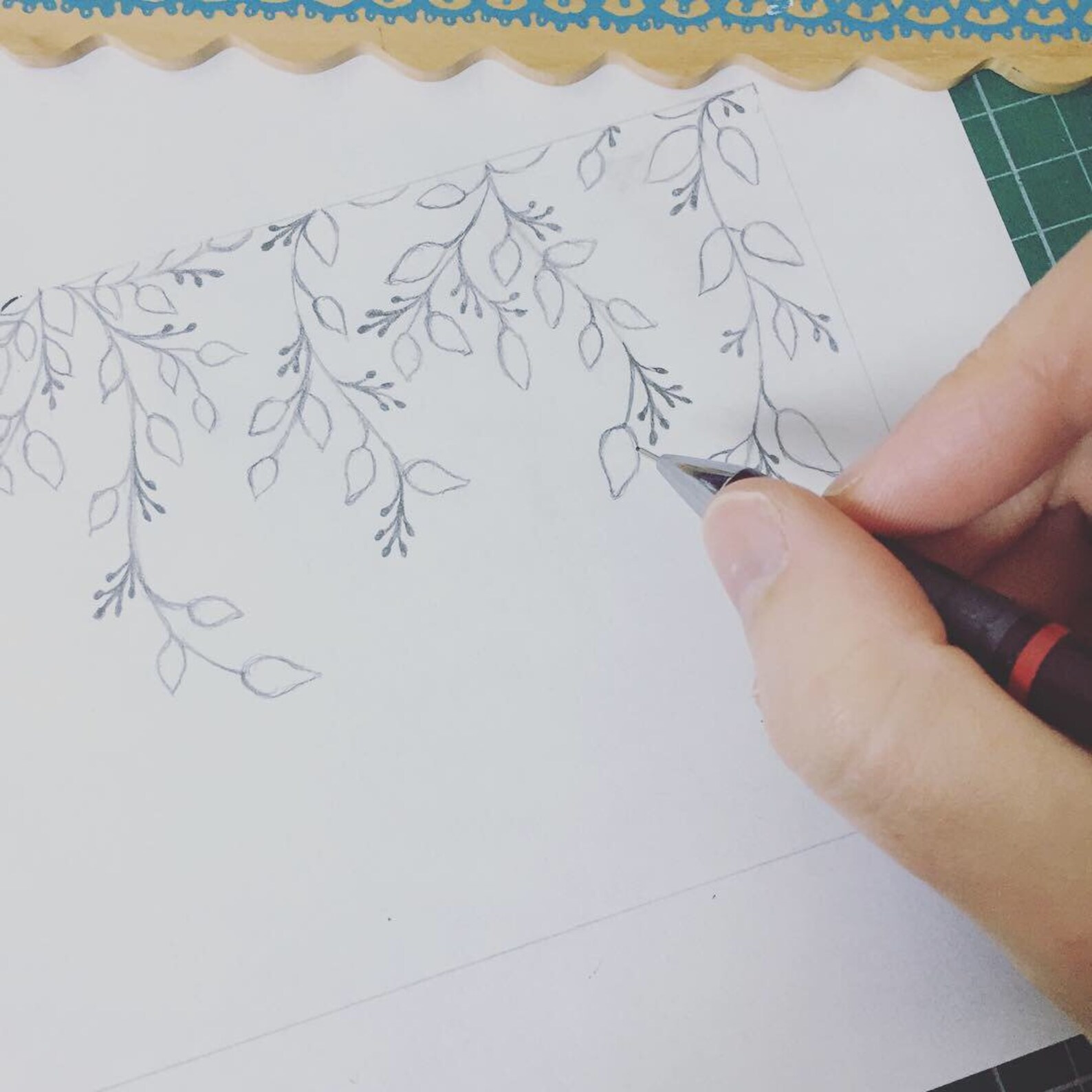 Mini Hand-cut Eucalyptus & Honey Bee Papercut, Original Botanical ...