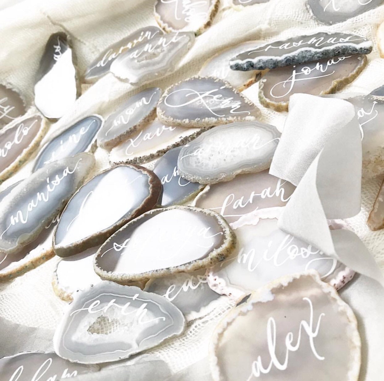 Natural Agate Slices Calligraphy Place Cards Size 1 | Etsy