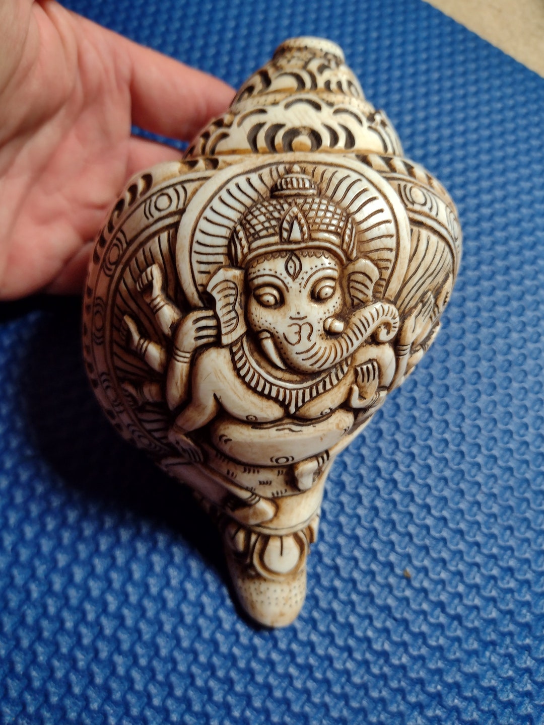 Dung-dkar Trumpet. Tibetan Carved Ganesha Shell - Etsy