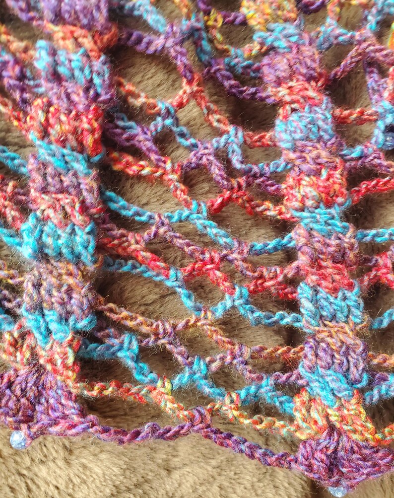 Celtic Design Cape Wrap Featuring Lace and Twisting Cable Stitching ...