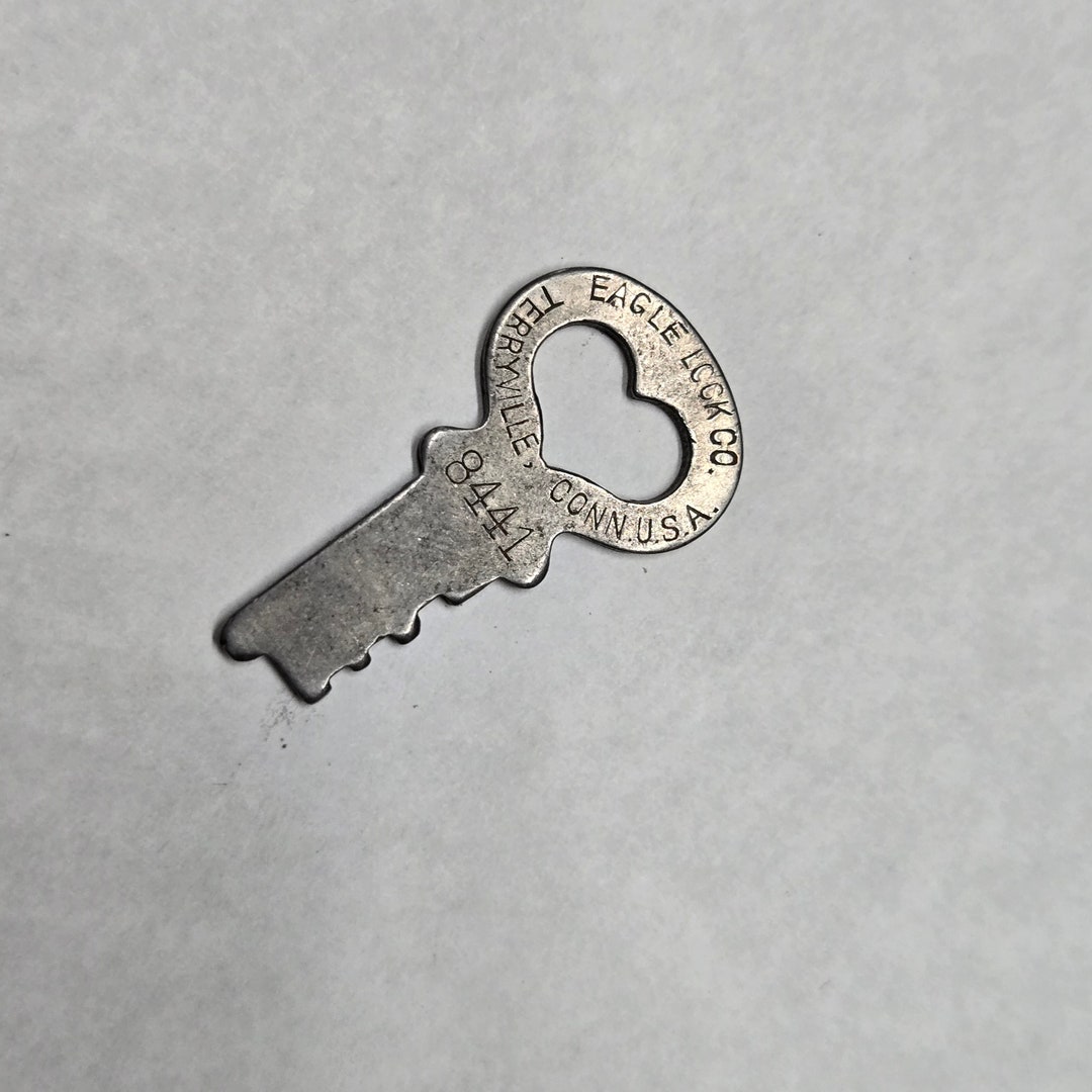 Eagle 8441 Trunk Steamer Lock Key Antique Key Luggage - Etsy