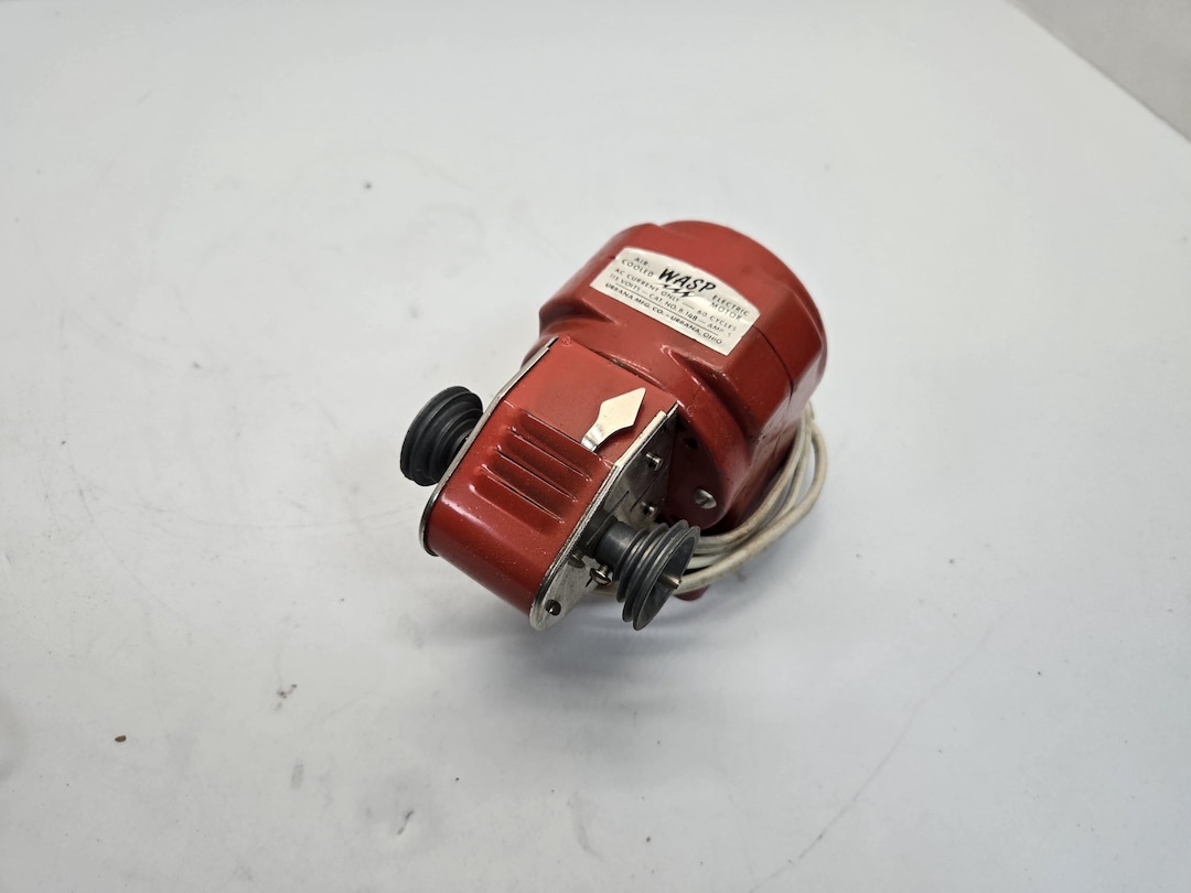 Vintage Wasp Electric Motor W/ Pulleys for Erector Type Sets Vintage ...