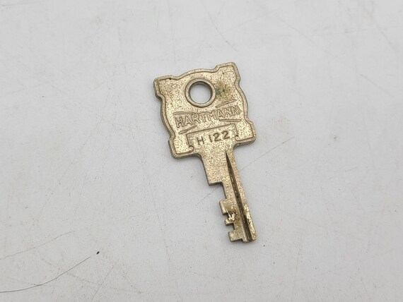 Antique Hartmann H122 Luggage Trunk/Steamer lock Key - Gem