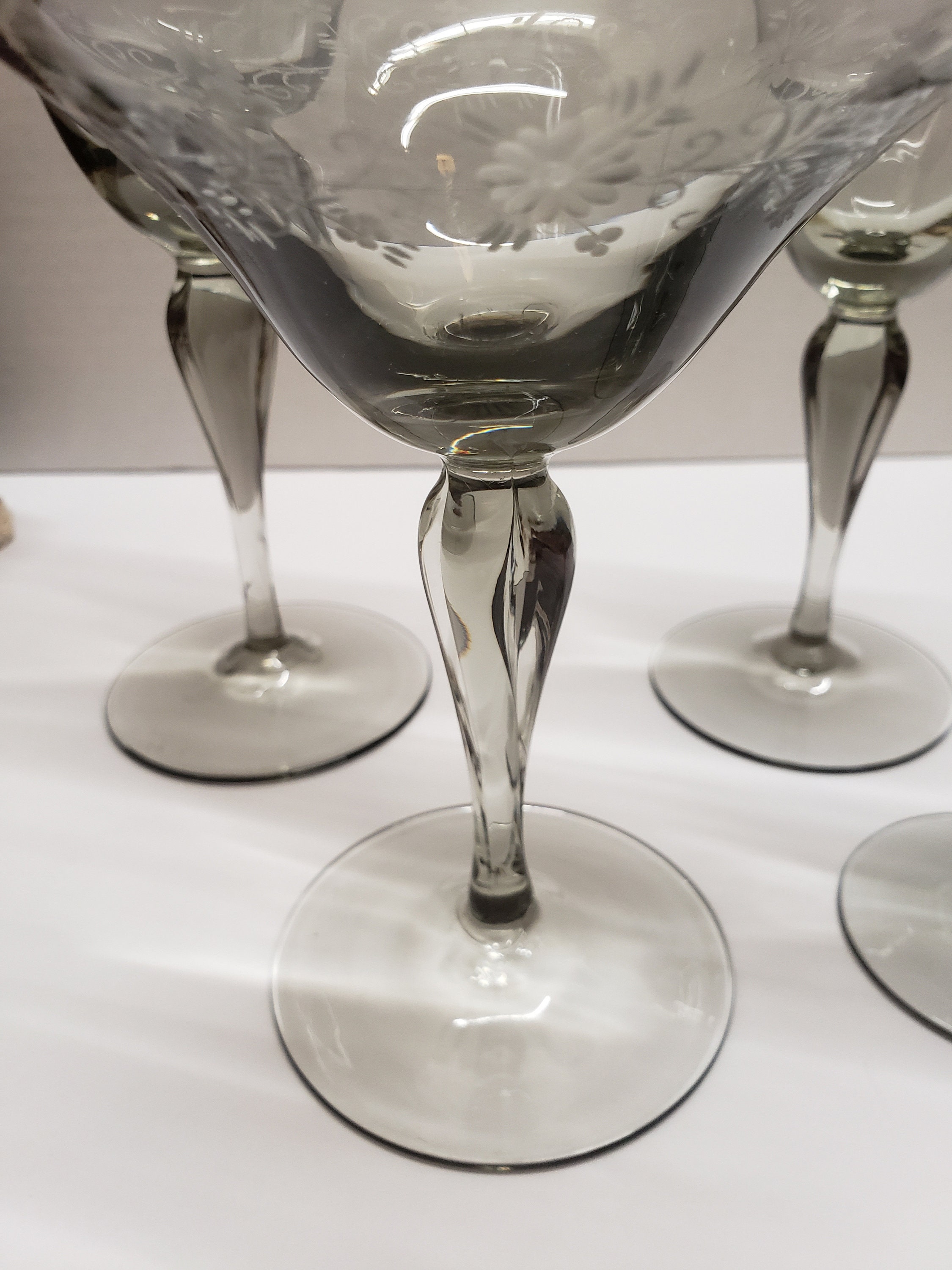 Antique Etched Flower & Scroll Grey Crystal Wine Glasses Martini Glass ...
