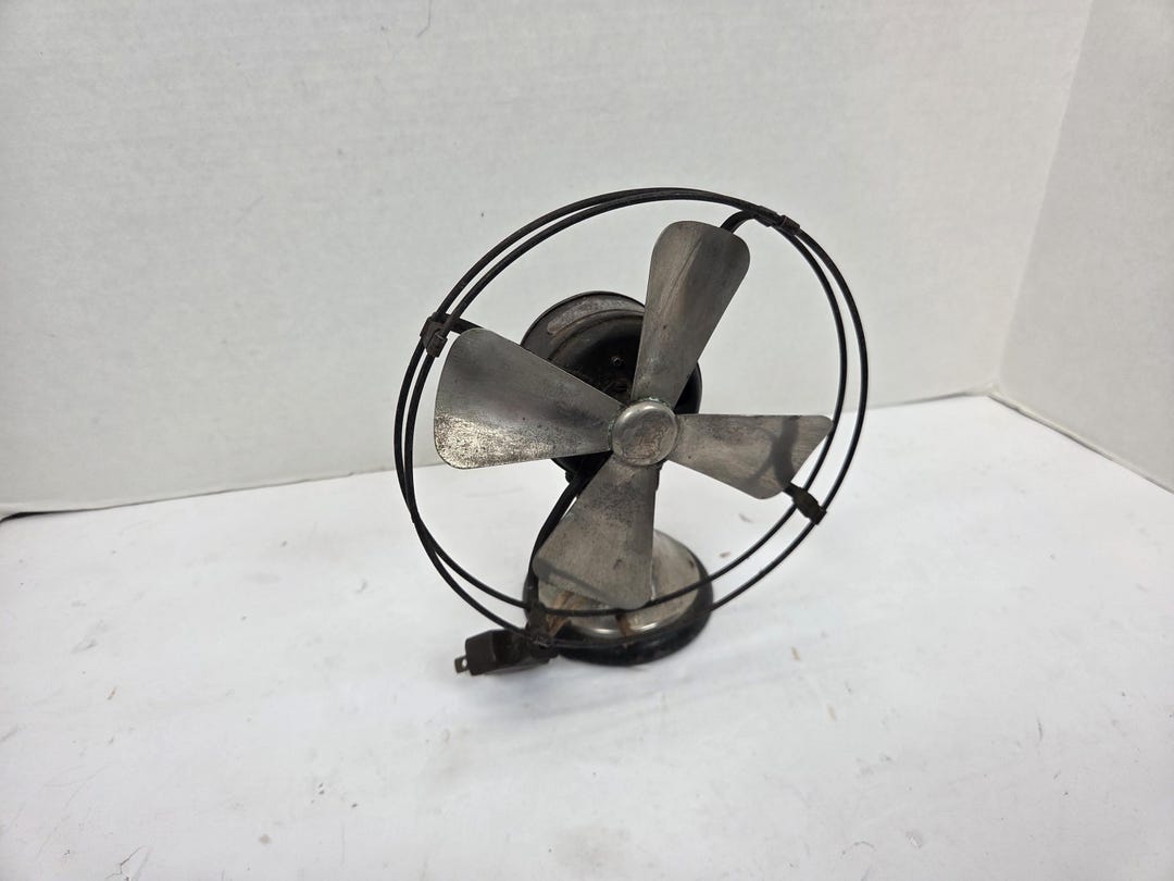 Very Rare Small 6" AC Gilbert Polar Cub Table Fan With Polar Bear Logo ...