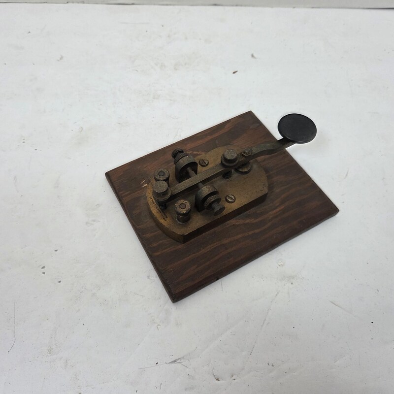 Alissa P14 Telegraph Model - Etsy Canada