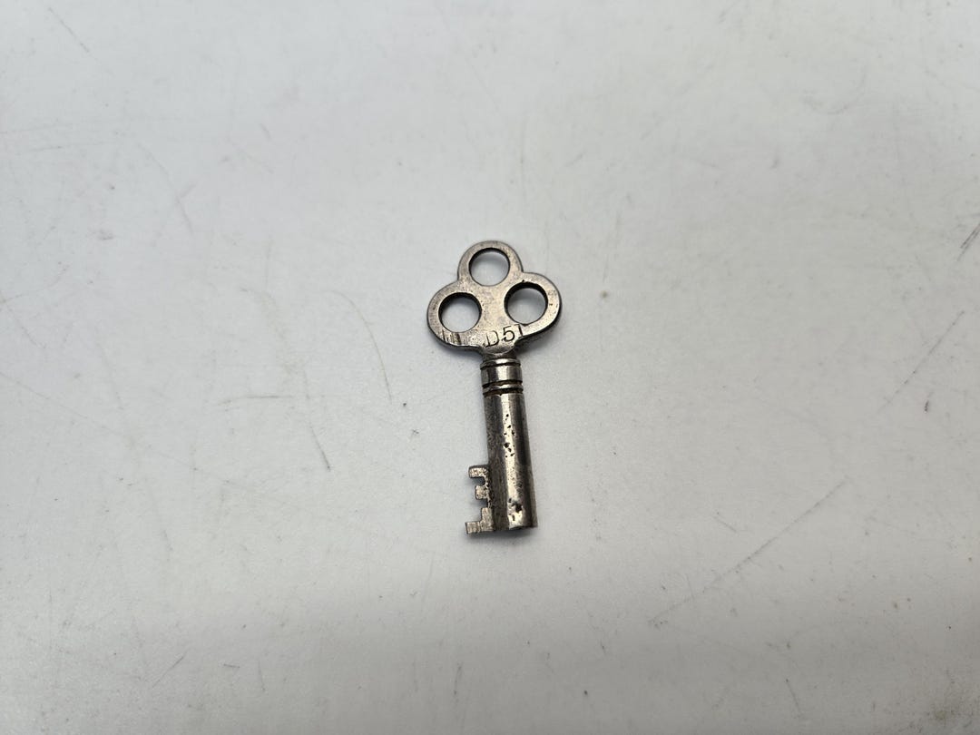 Antique Yale & Towne D51 Trunk/steamer Key - Etsy