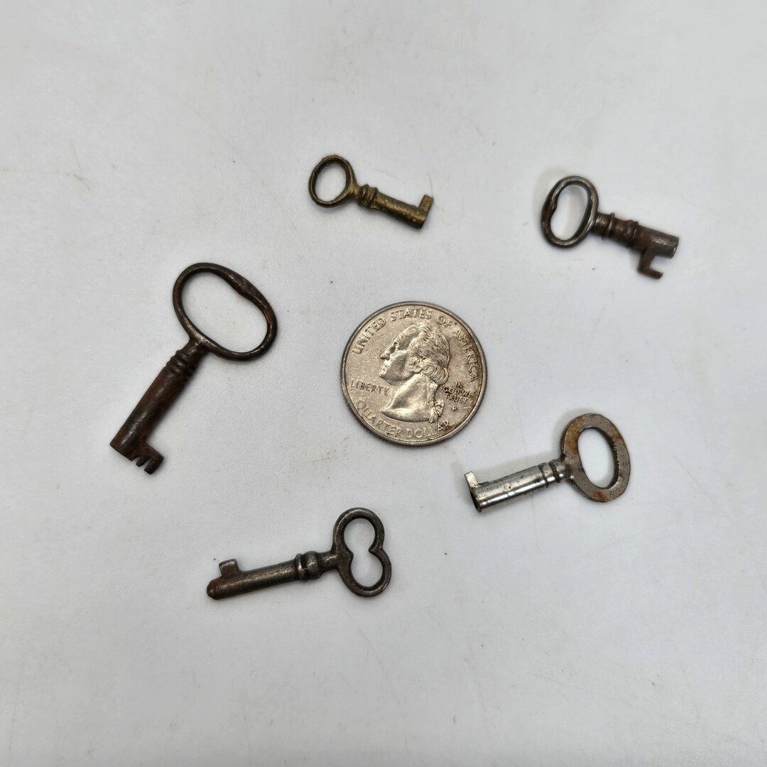 Lot of 5 Antique Small Tiny Miniature Keys Barrel Jewelry Box Keys ...