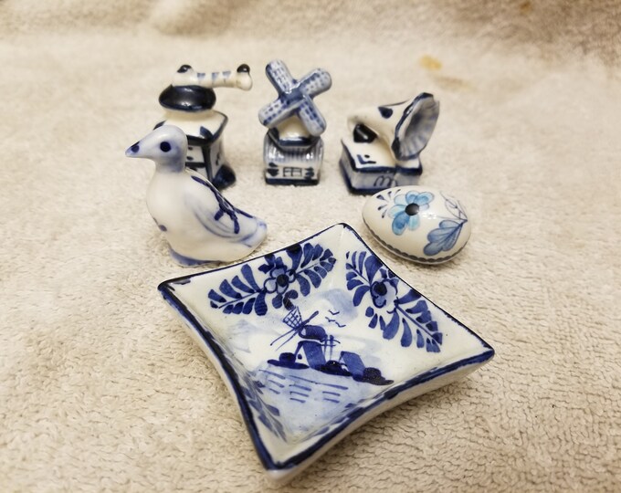 Collection of Blue Delft Miniatures Windmill, Phonograph, Coffee ...