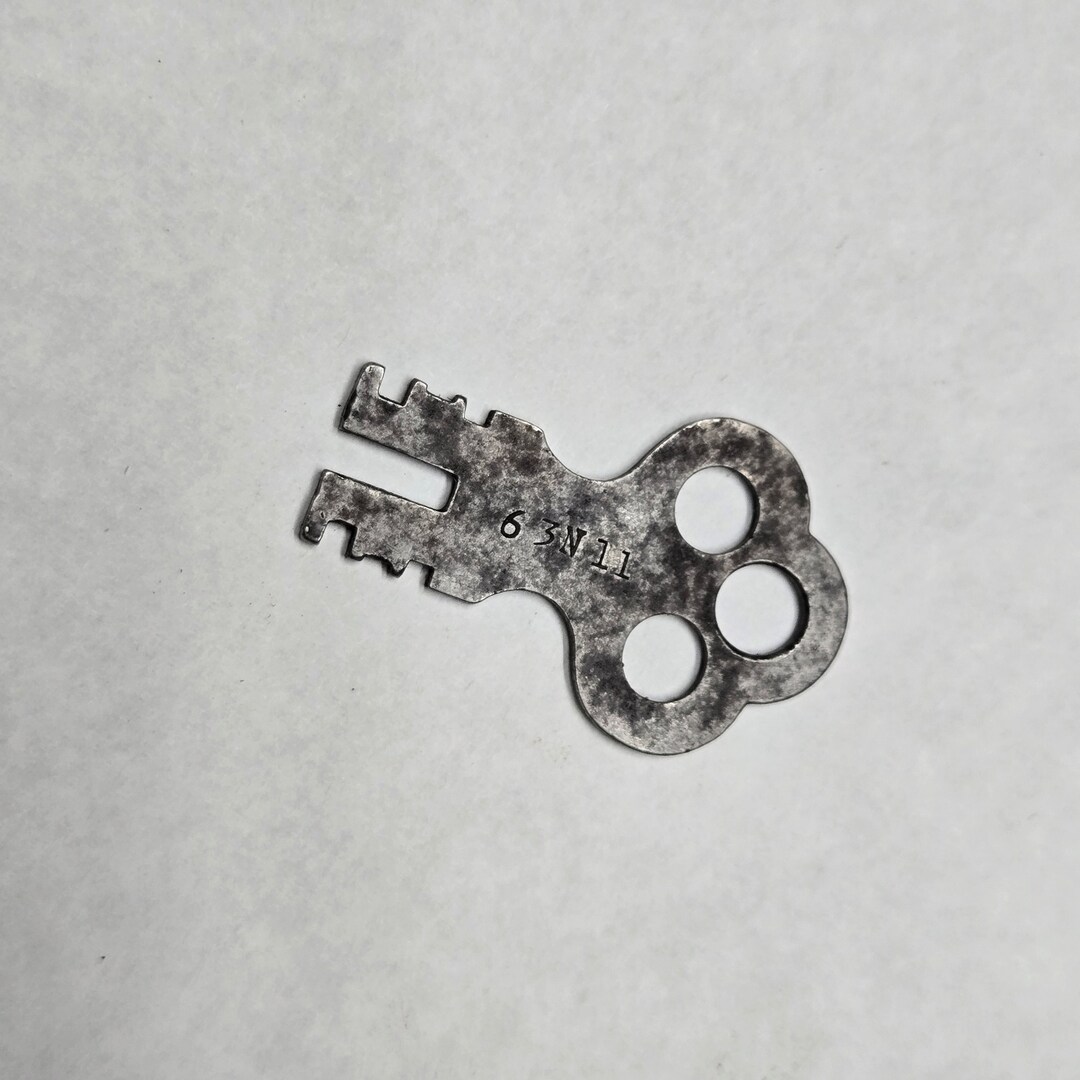 Antique Unusual Odd Shaped 2 Bit Flat Padlock or Lock Key 63N11 - Etsy