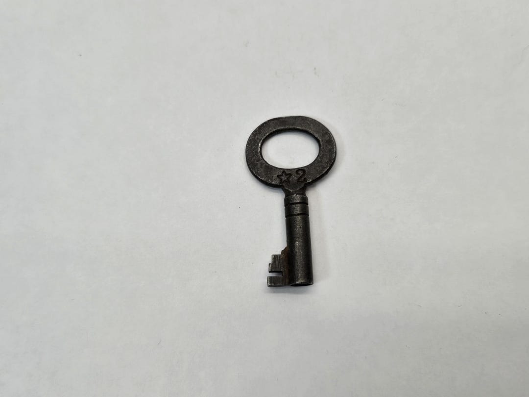 Antique Star Lock Star 2 *2 Steamer/trunk Barrel Key Trunk Lock Key - Etsy