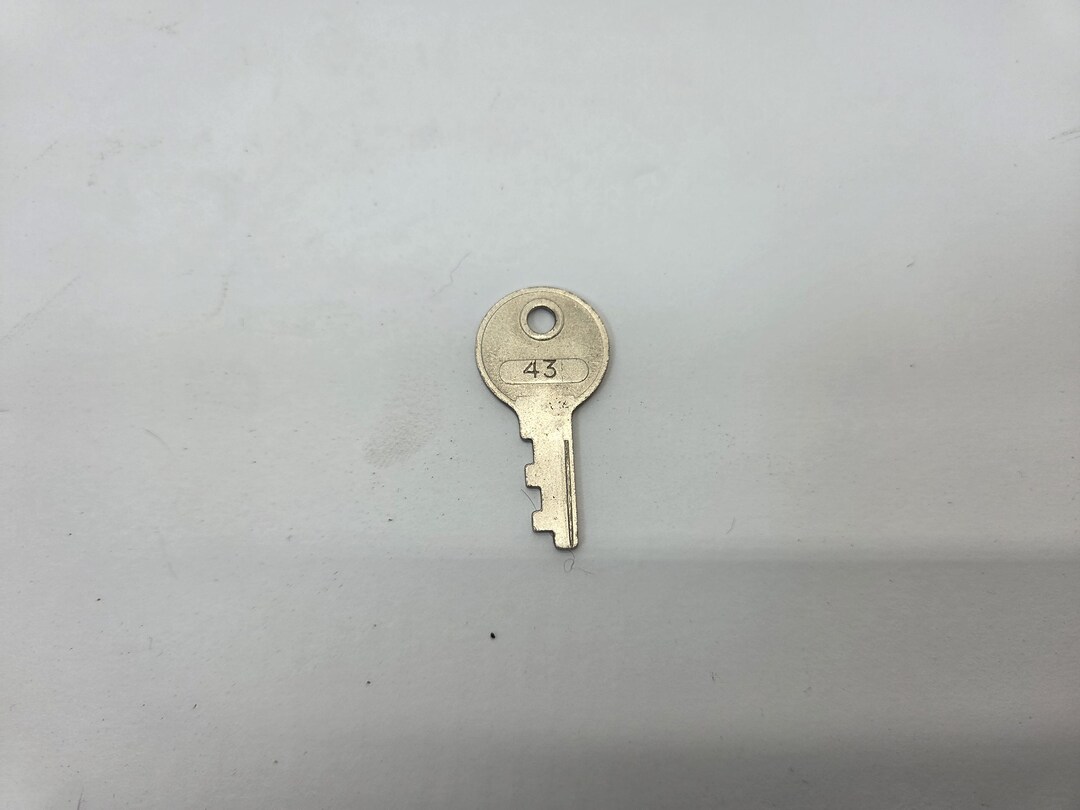 Antique Original Excelsior 43 #43 Luggage Key Harley Davidson Panhead ...