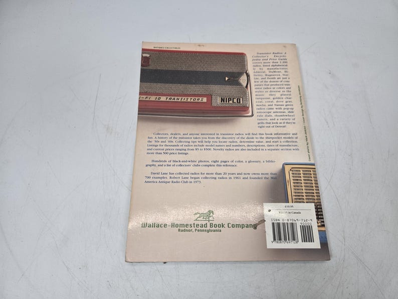 Transistor Radios: A Collectors Encyclopedia and Price Guide David ...