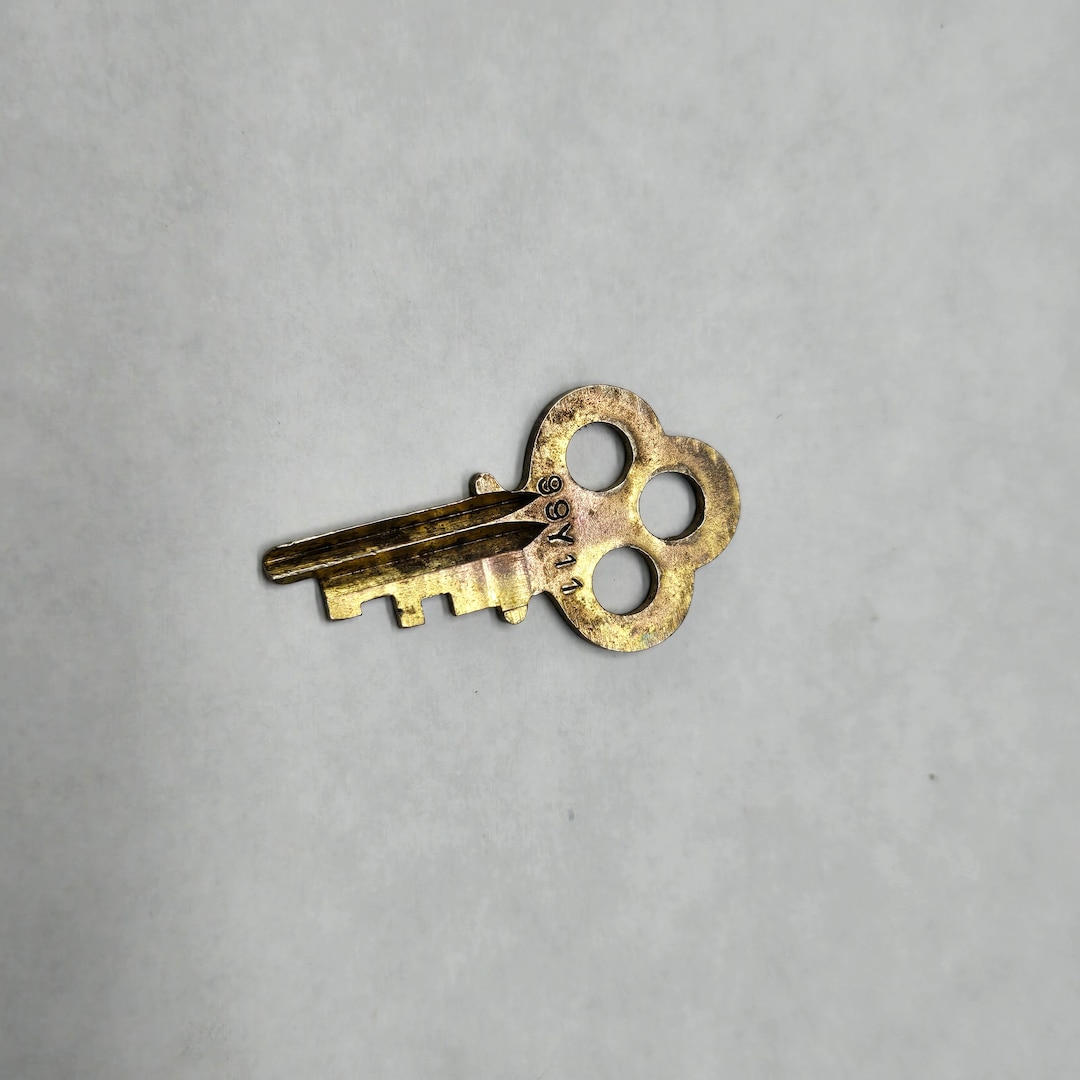 Antique Steamer Trunk Key Eagle Lock Co 99Y11 - Etsy