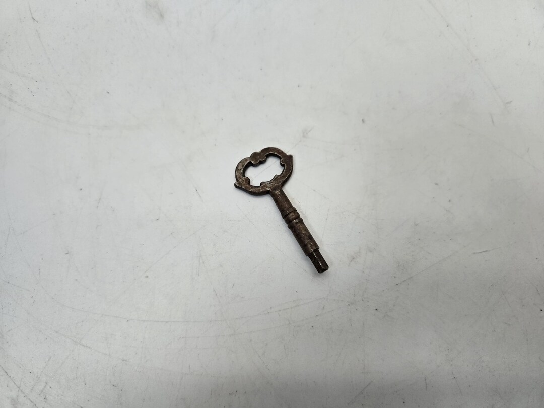 Antique Square Shaft Sewing Machine Key - Etsy