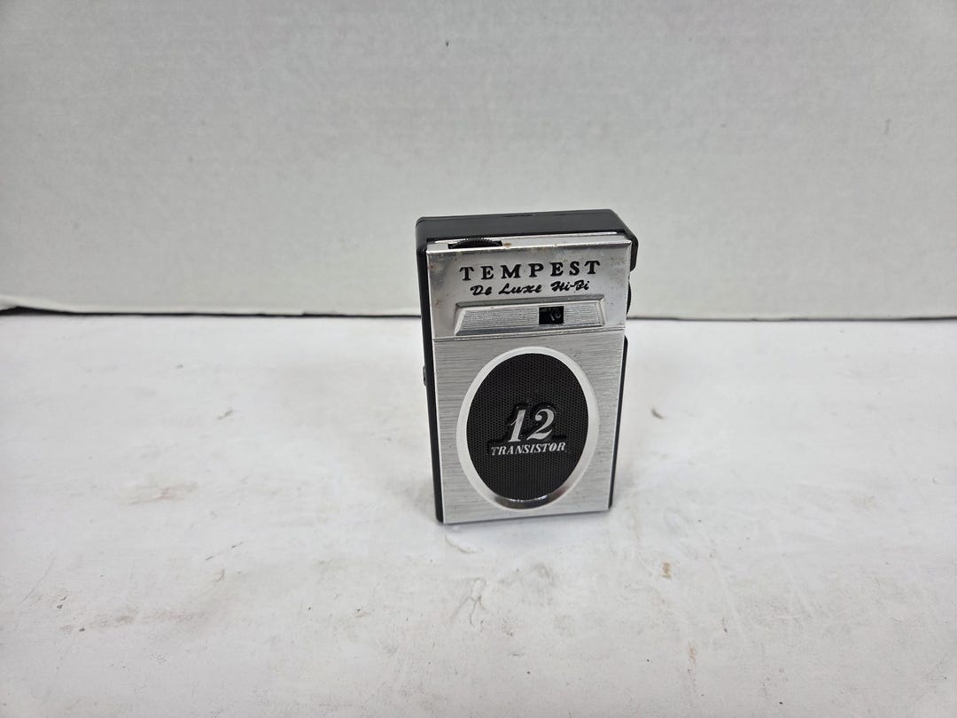 Vintage Tempest 12 Transistor AK-1047 Hand Held Transistor Radio - Etsy