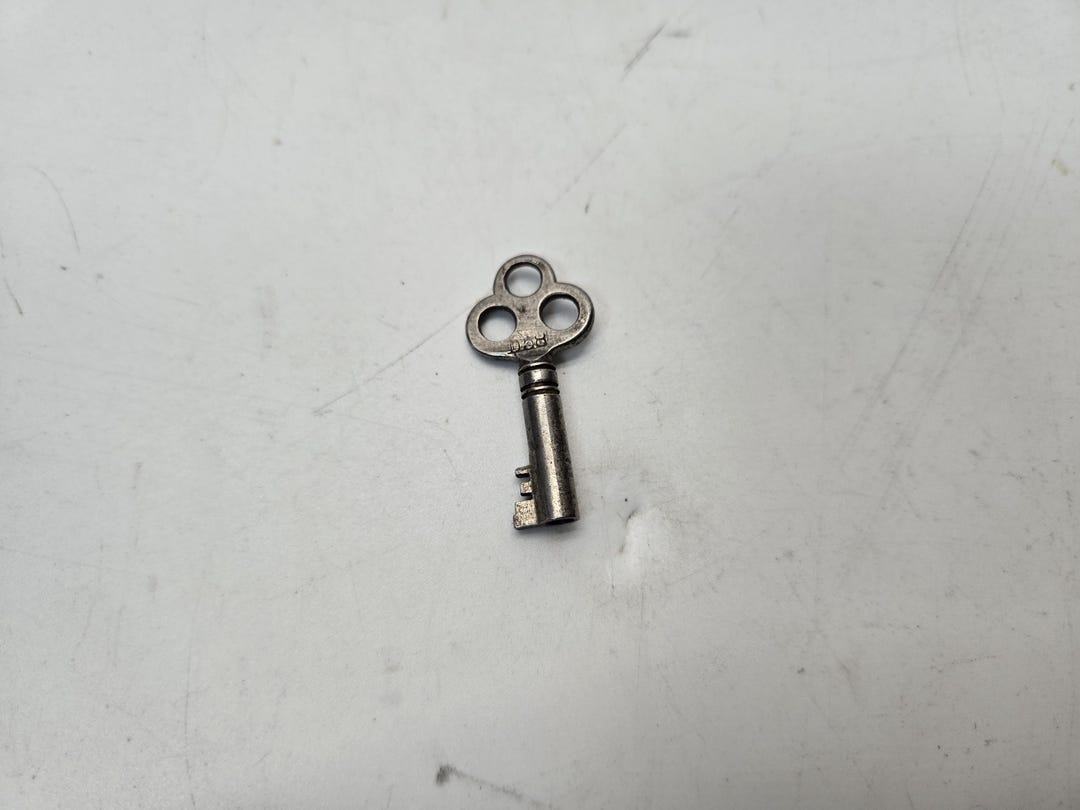 Antique Yale & Towne D58 Trunk/steamer Key - Etsy