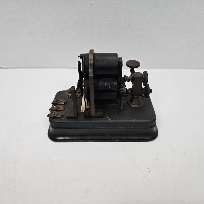 Alissa P14 Telegraph Model - Etsy Canada