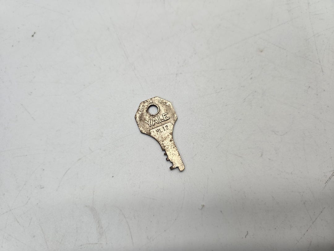 Yale & Towne HL12 Trunk/steamer Antique Luggage Key HL Series HL12 - Etsy