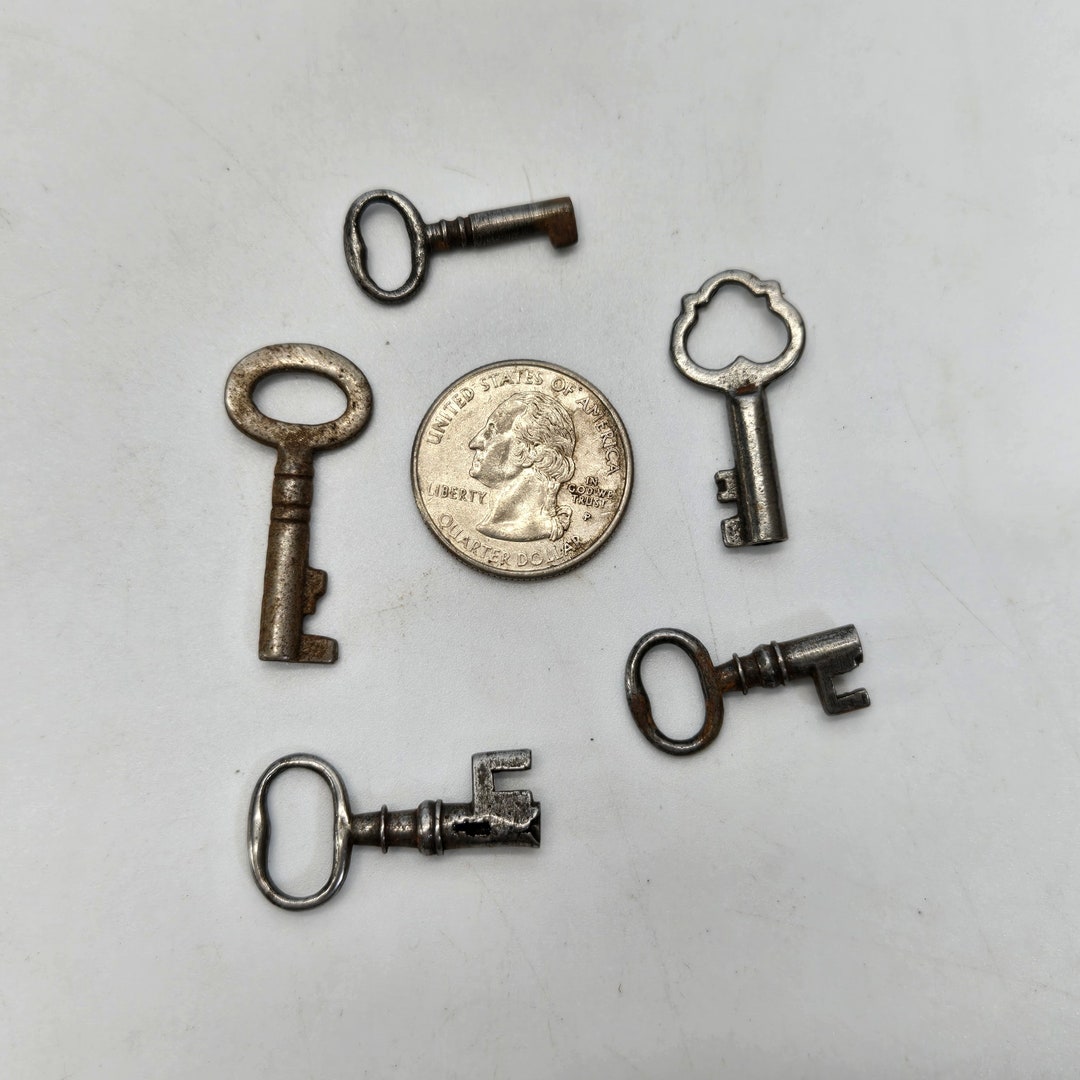 Lot of 5 Antique Small Tiny Miniature Keys Barrel Jewelry Box Keys ...