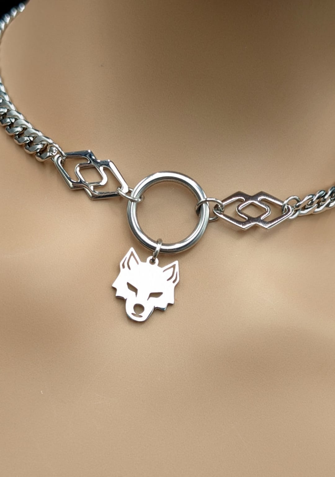 Day Collar * O Ring W/ Wolf Head Charm * Geometric Sides * Locking ...