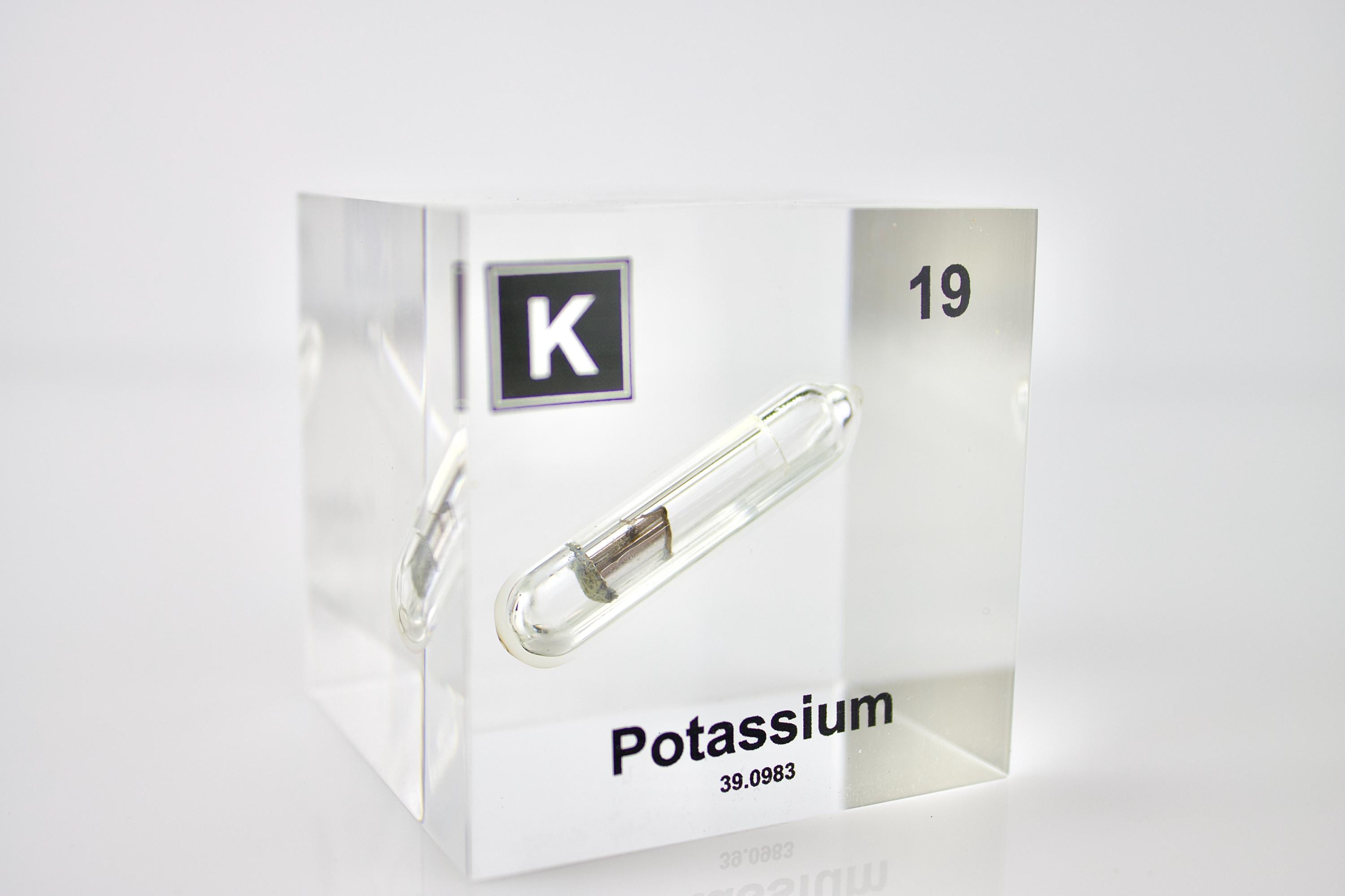 Potassium Element Cube PERIODIC TABLE Educational School Gift Ideas for ...
