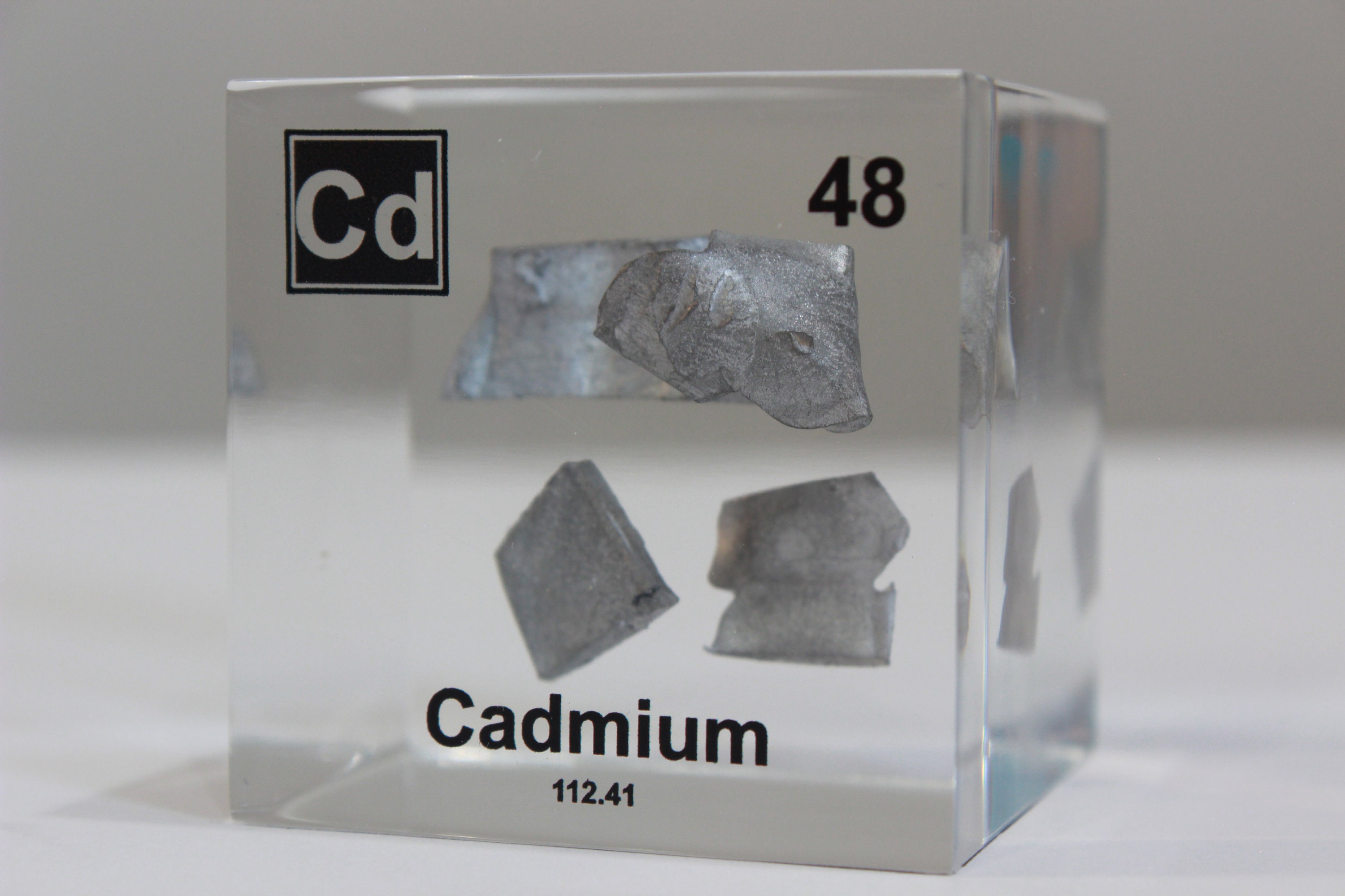 Cadmium Element Cube PERIODIC TABLE Display Cadmium Metal Ore Educational and Science Gift Home ...