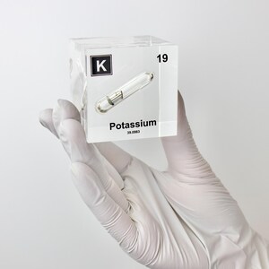 Potassium Element Cube PERIODIC TABLE Educational School Gift Ideas for ...