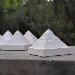 Egypt Pyramid Model, Egyptian Pyramid, Pyramid of Giza, Plaster ...