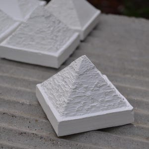 Egypt Pyramid Model, Egyptian Pyramid, Pyramid of Giza, Plaster ...