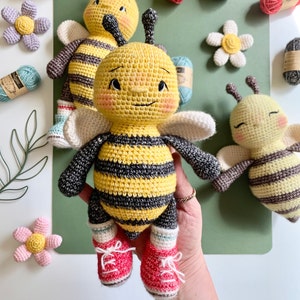 Saffron the Bee Amigurumi Crochet Pattern - Etsy