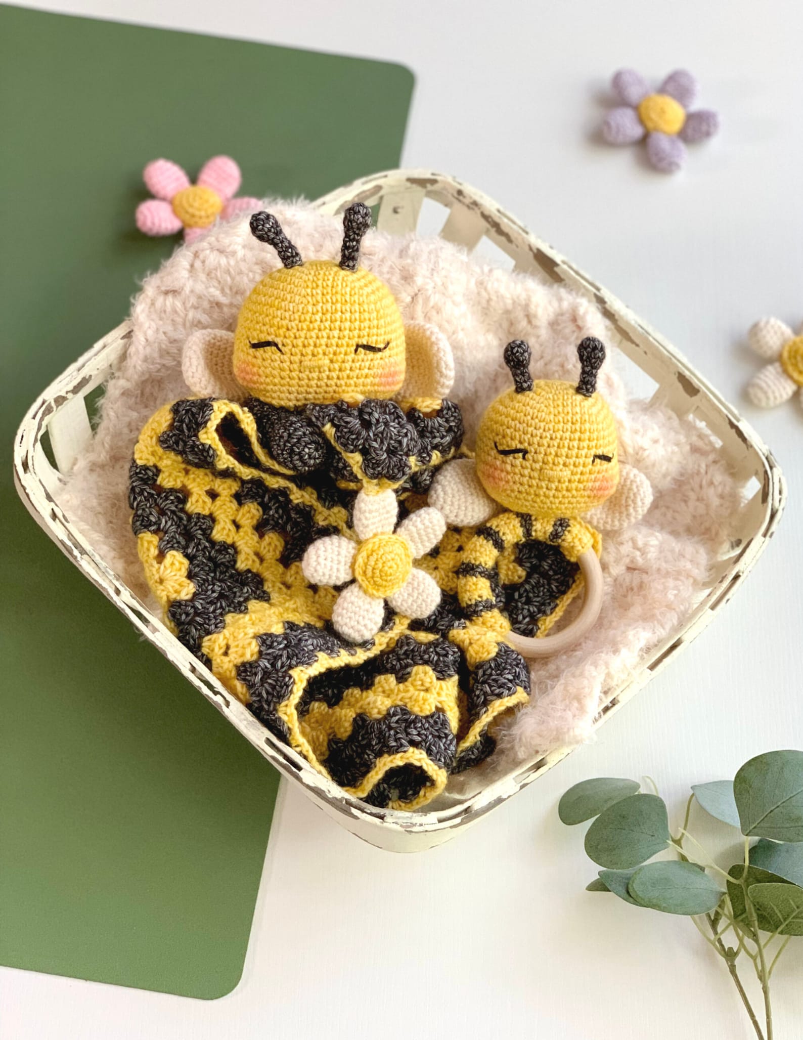 Honey the Bee Lovey and Rattle Amigurumi Crochet Pattern - Etsy