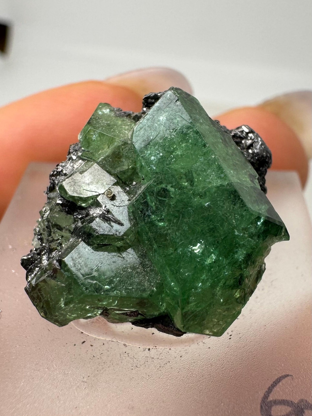 TSAVORIT Grade (6gr) Raw Tsavorite / Tsavolite / Tsavorith Specimen ...