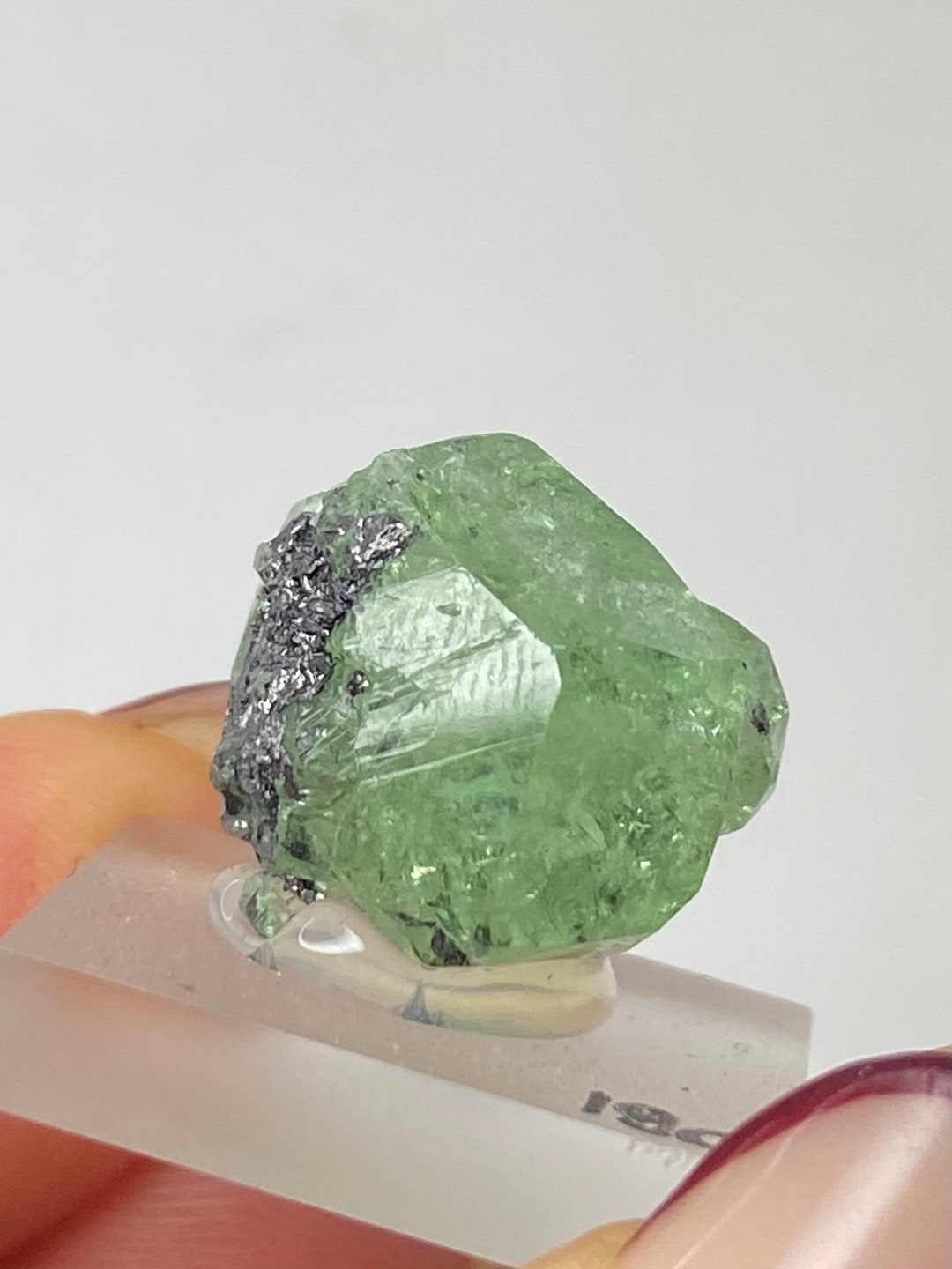 TSAVORIT Crystal 3.7gr Raw Tsavorite / Tsavolite / Tsavorith Rough ...