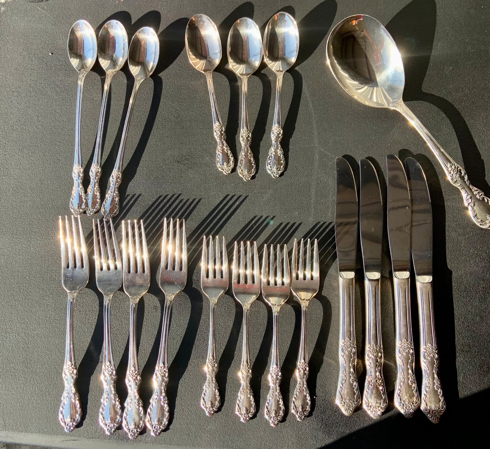 Oneida , Grand Elegance, Rogers, Extra Plate, Silverplate, Flatware 19 ...
