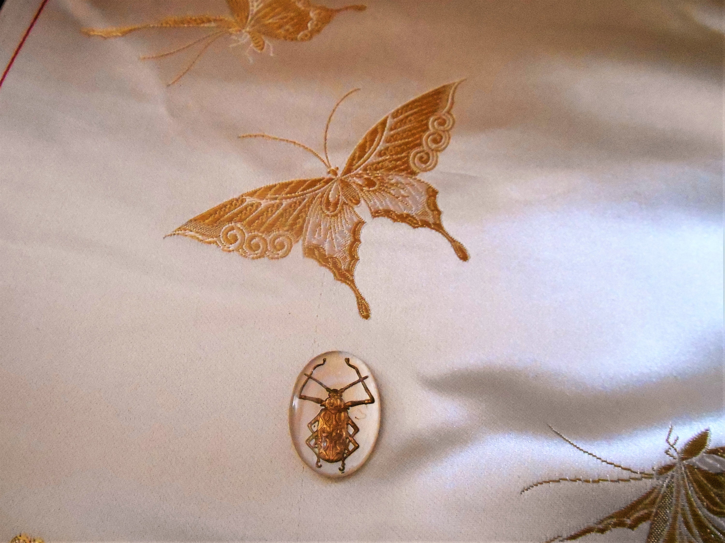 Vintage Glass German Reverse Intaglio Cabochon Gold and White Bug 18 X ...