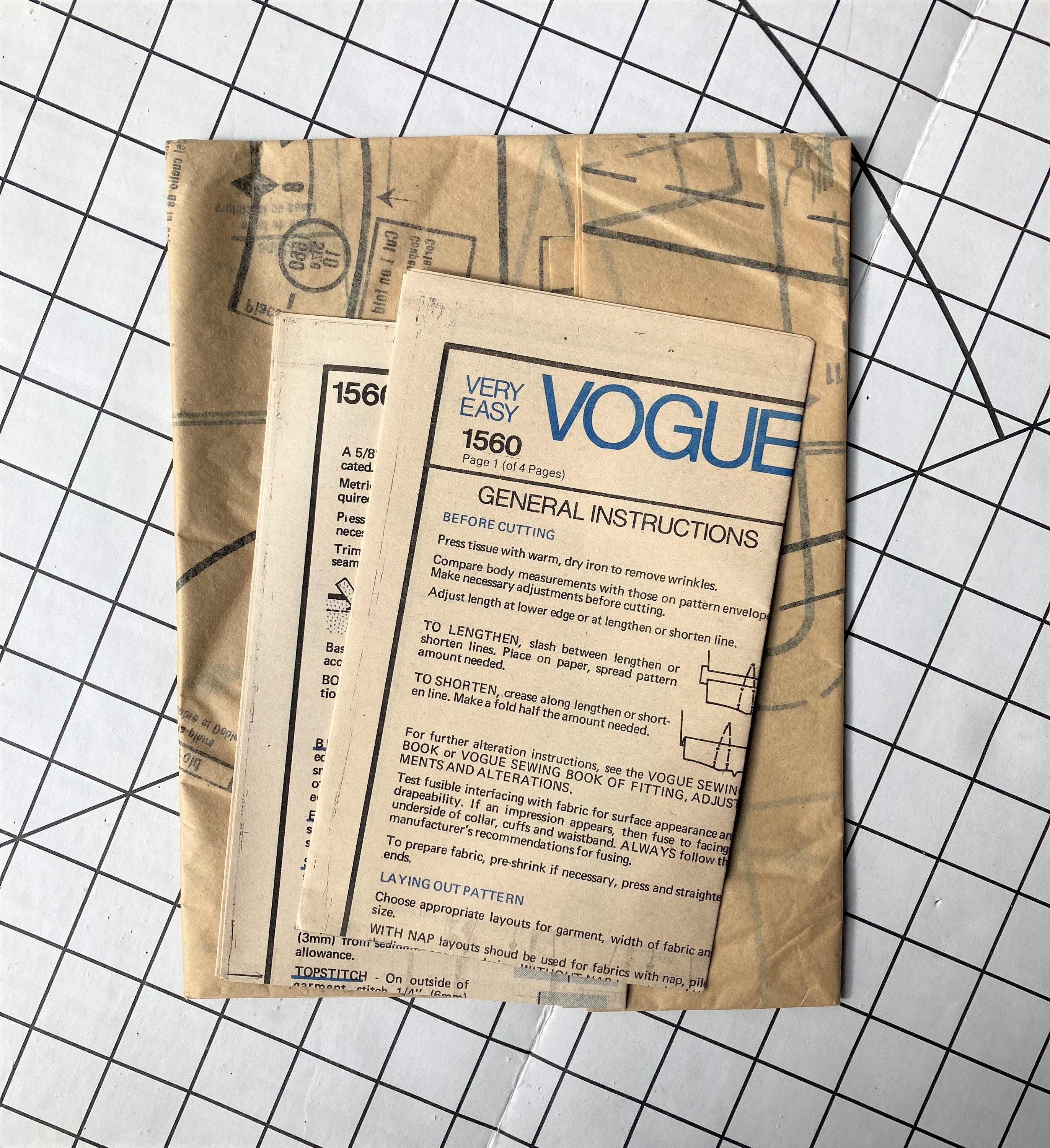 Very Easy Vogue 1560 Sewing Pattern American Designer Original Edith ...