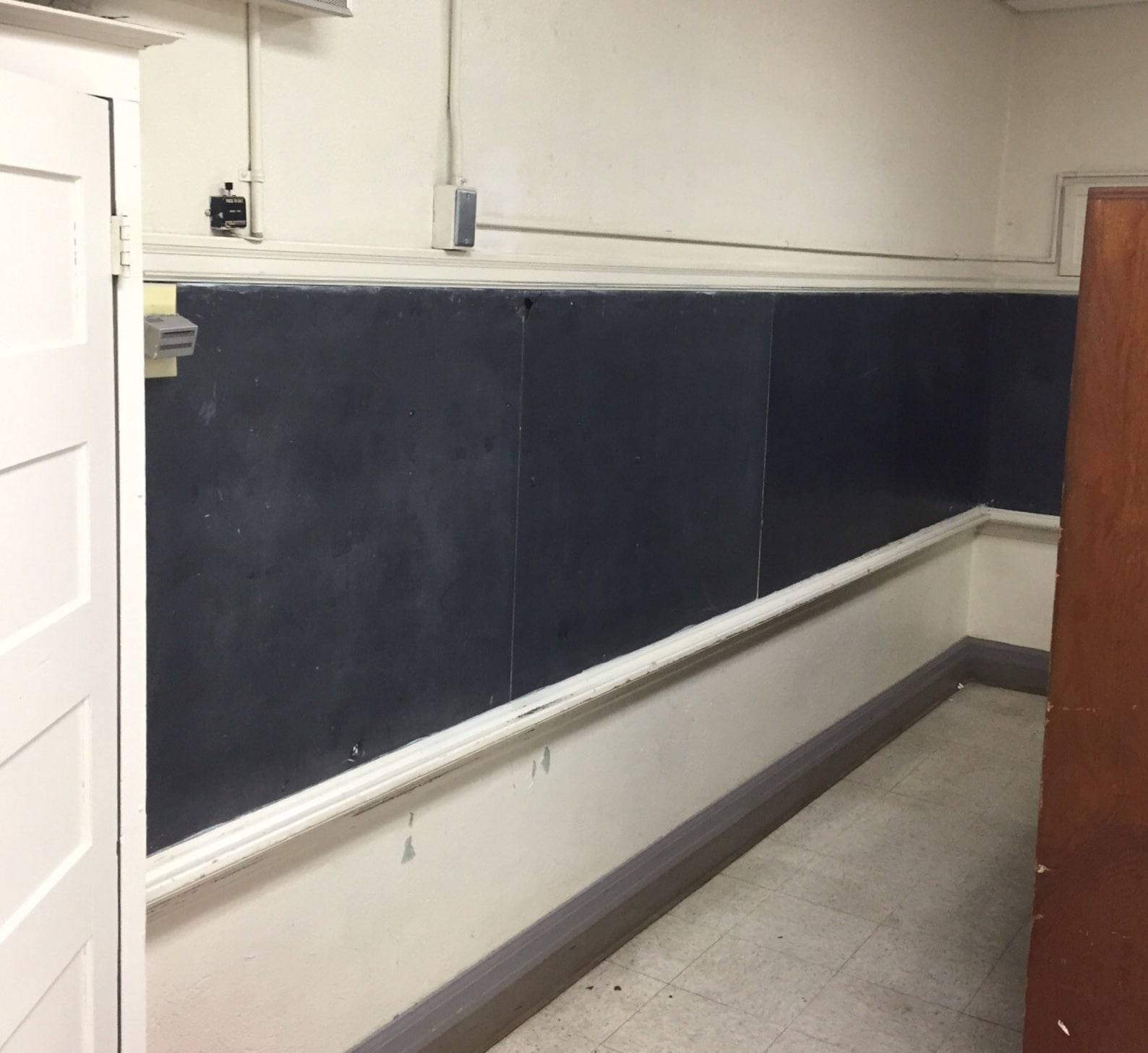 100 Sections Antique Slate Chalk Board. Each Piece is 36-42 Inch High X ...