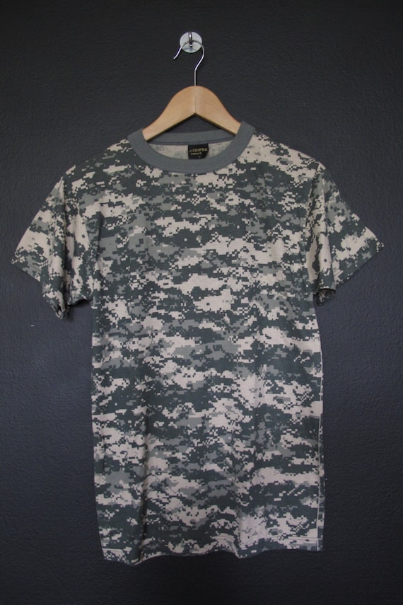 Camouflage Army Combat Digital Camo vintage Tshirt - Gem