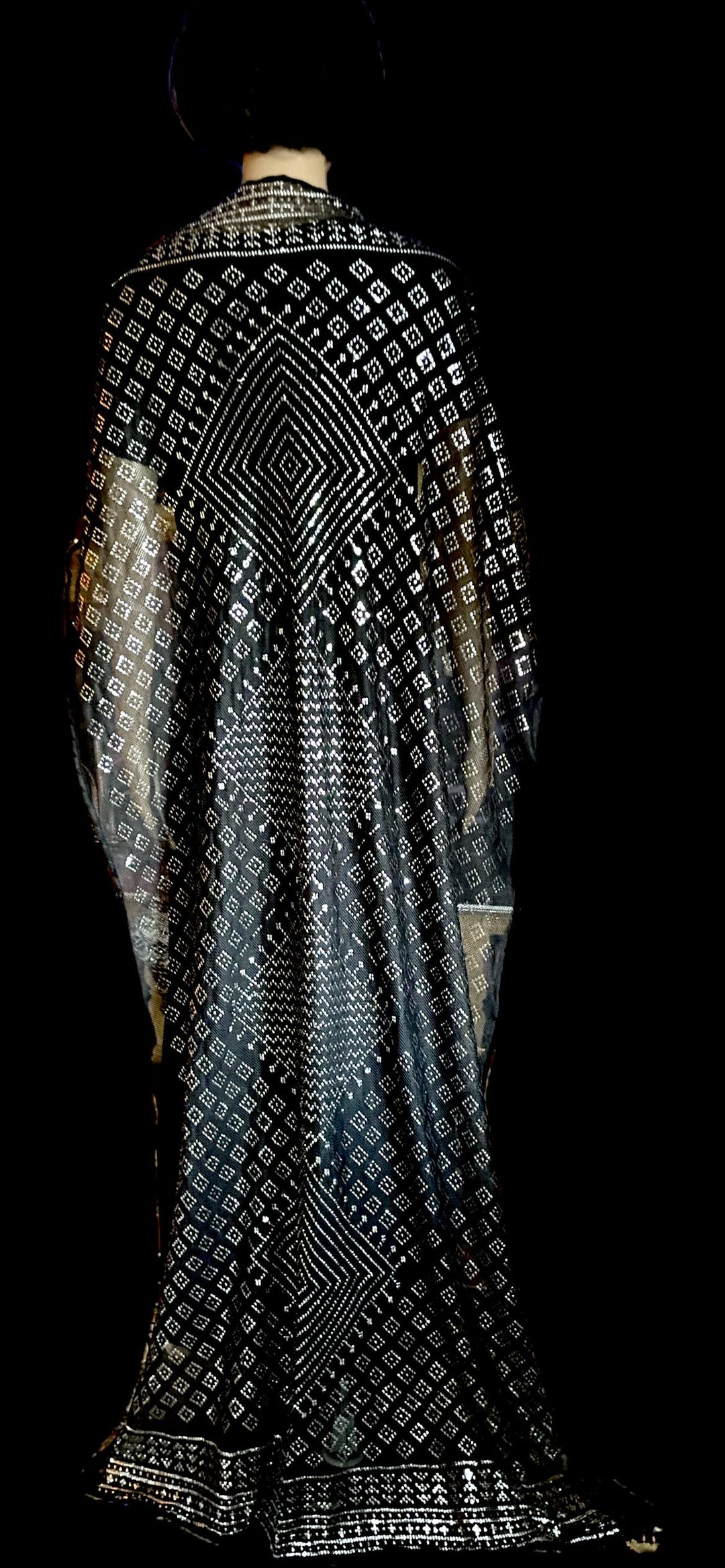 Exceptional Diamond Egyptian Assuit Heavily Decorated Modern Shawl ...