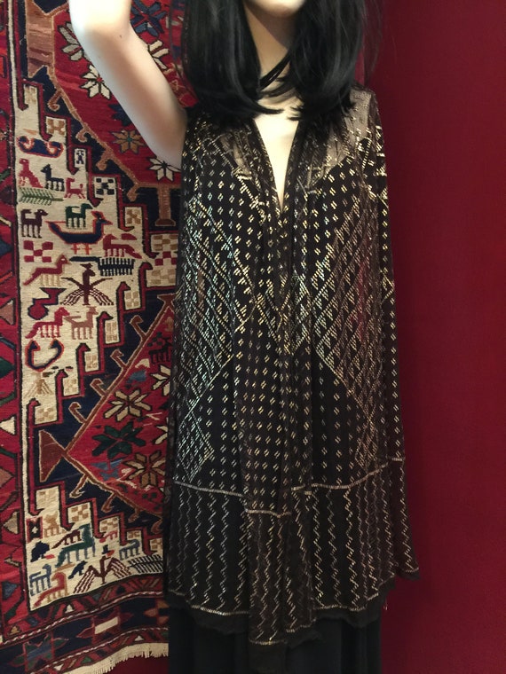 19 Diamonds on the Nile Vintage Egyptian Assuit Shawl… - Gem